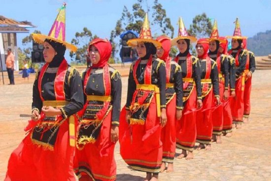 Mengenal Tarian Asal Sulawesi Tengah | Pariwisata Indonesia