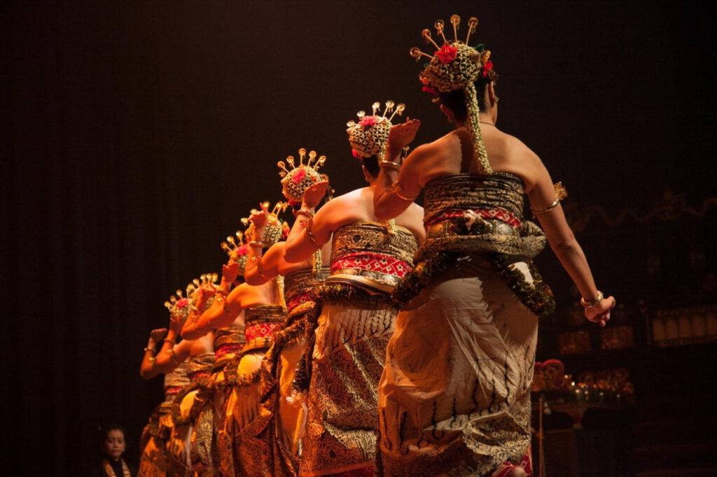Bedhaya Sapta, Ciptaan Sultan HB IX | Pariwisata Indonesia