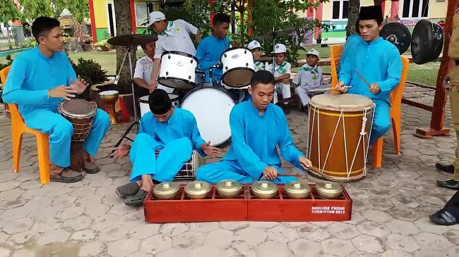 Calempong Oguong | Pariwisata Indonesia