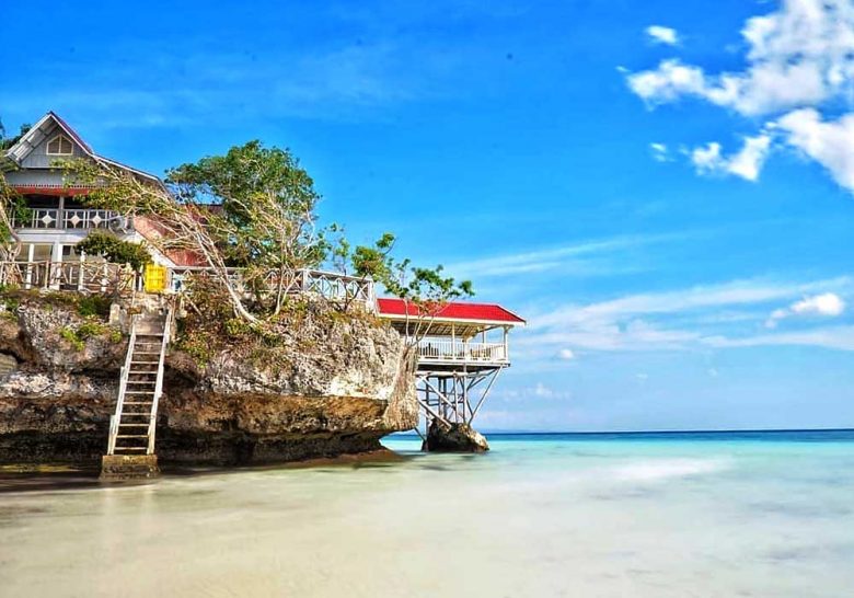 Laut Biru Tanpa Pasir Putih, Ada Disini… | Pariwisata Indonesia