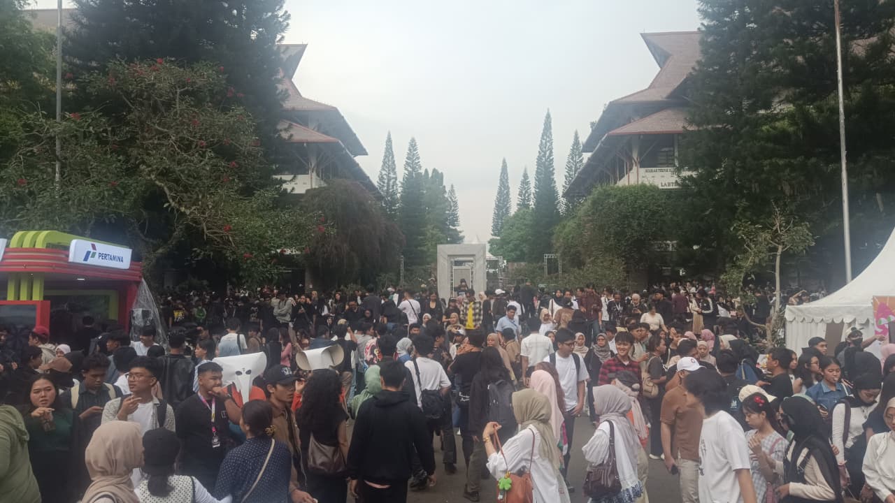 11 Tahun Tiarap, Pasar Seni ITB Hadir Kembali | Pariwisata Indonesia